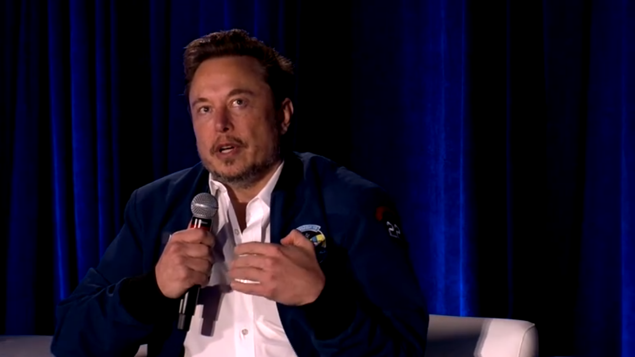 Elon Musk tiene en la mira a Carlos Slim Elon Musk tiene en la mira a Carlos Slim